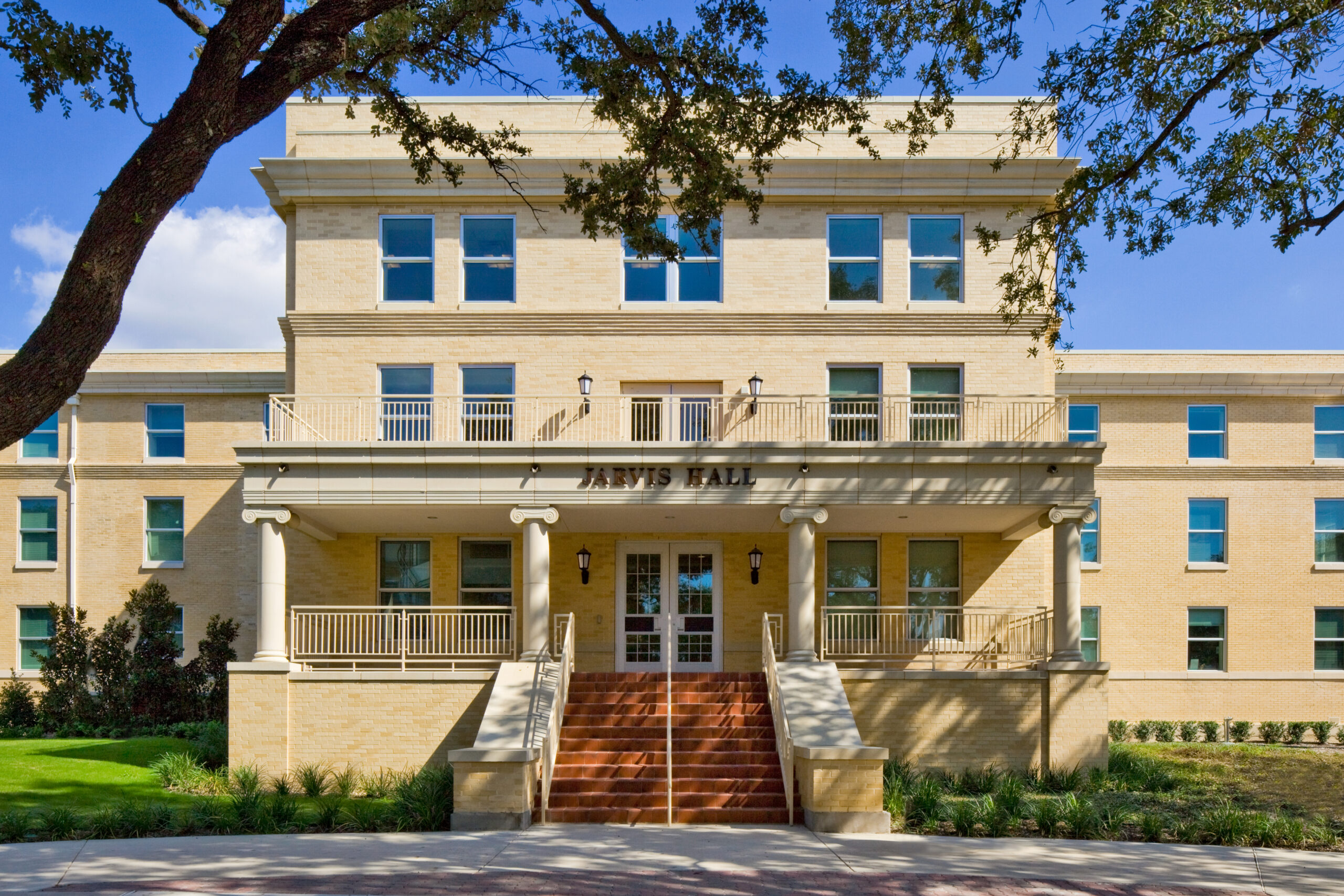 Jarvis Hall | Bennett Partners
